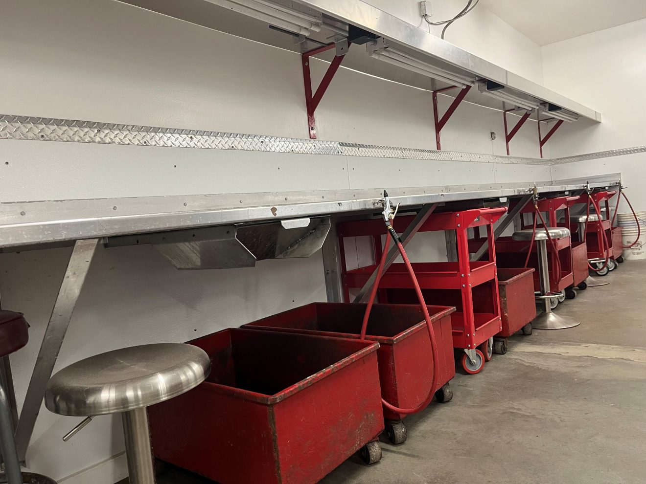 About Us – Hog Island Wholesale Bait